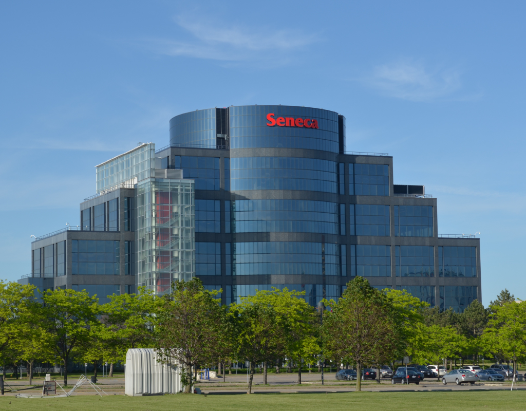 Estudia en Seneca Polytechnic Internacional
