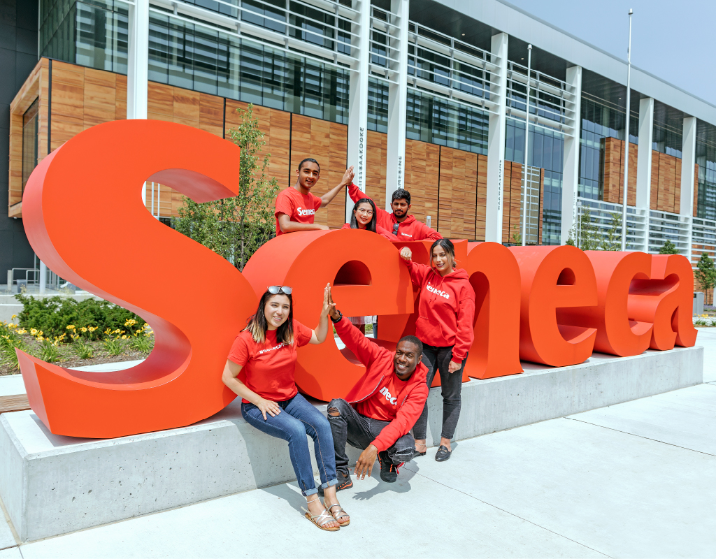 Estudia en Seneca Polytechnic Internacional
