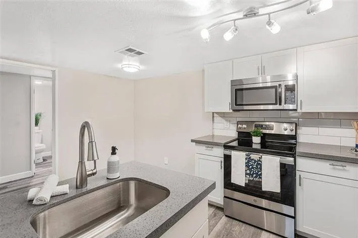 Luxury Apartment Mesa - Mesa Apartment for Rent | Metro at Downtown Mesa