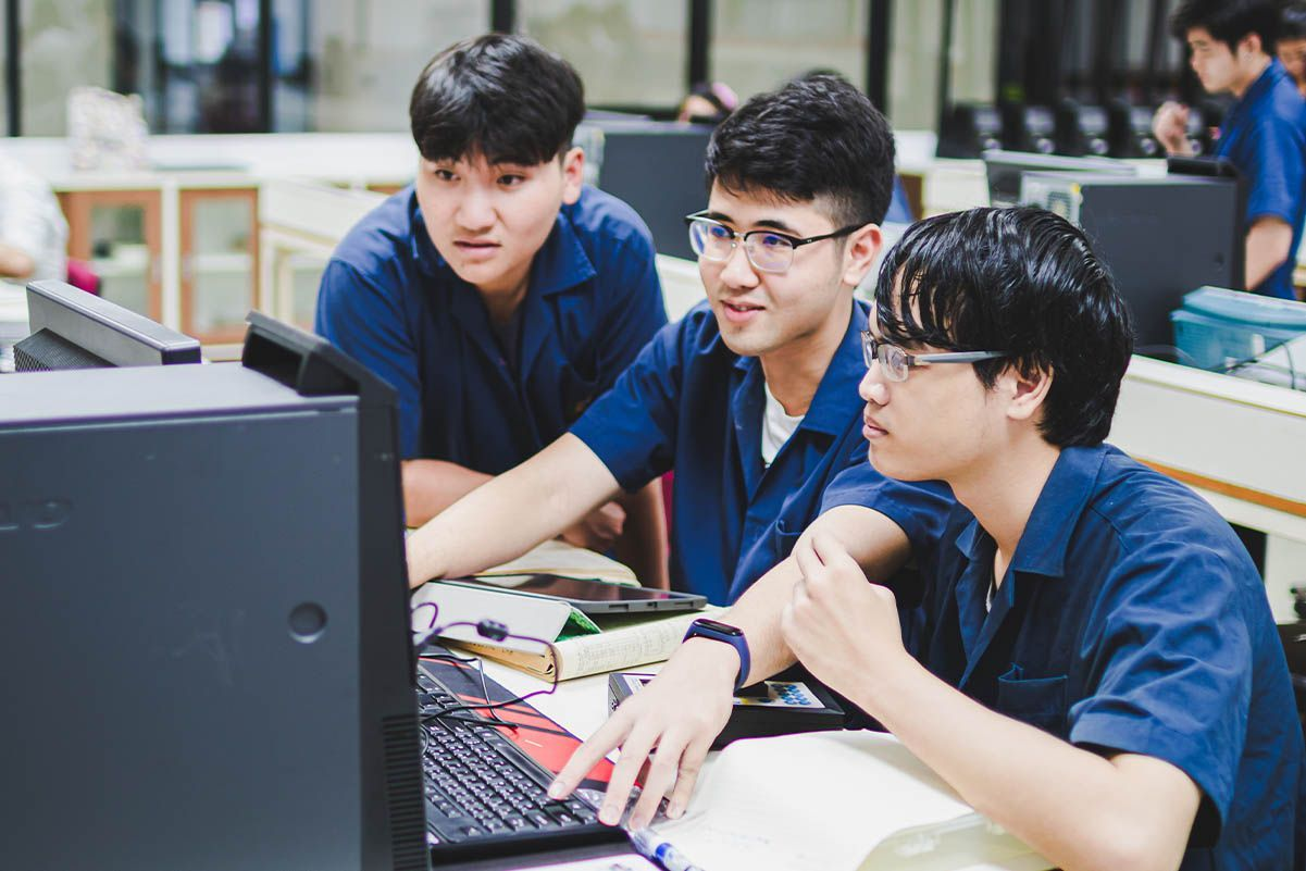 5 Tips Memilih Sekolah Coding Untuk Berkarir Sebagai Programmer