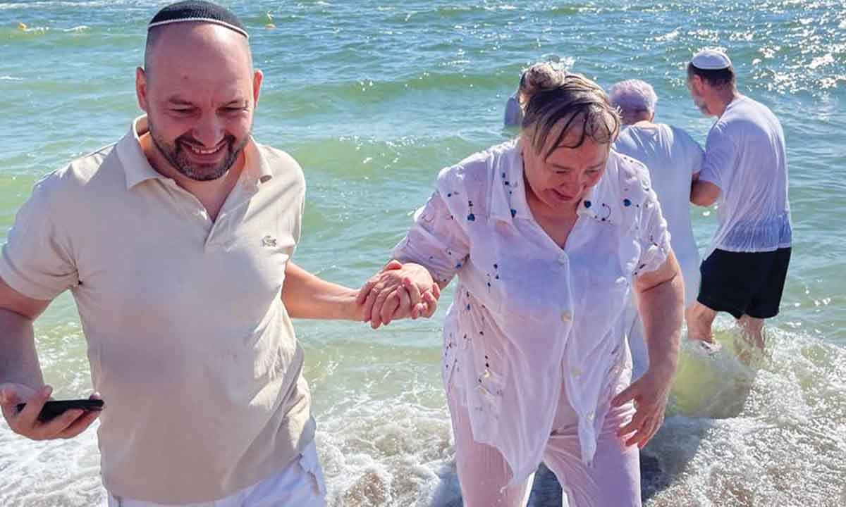 16 New Brothers and Sisters in Odessa! — Jews for Jesus UK