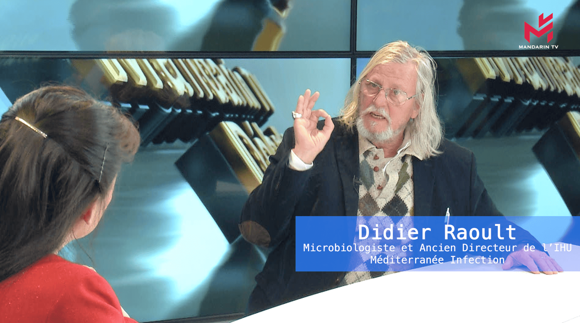 Le Professeur Didier Raoult au Centre Events Paris pour la sortie de ...