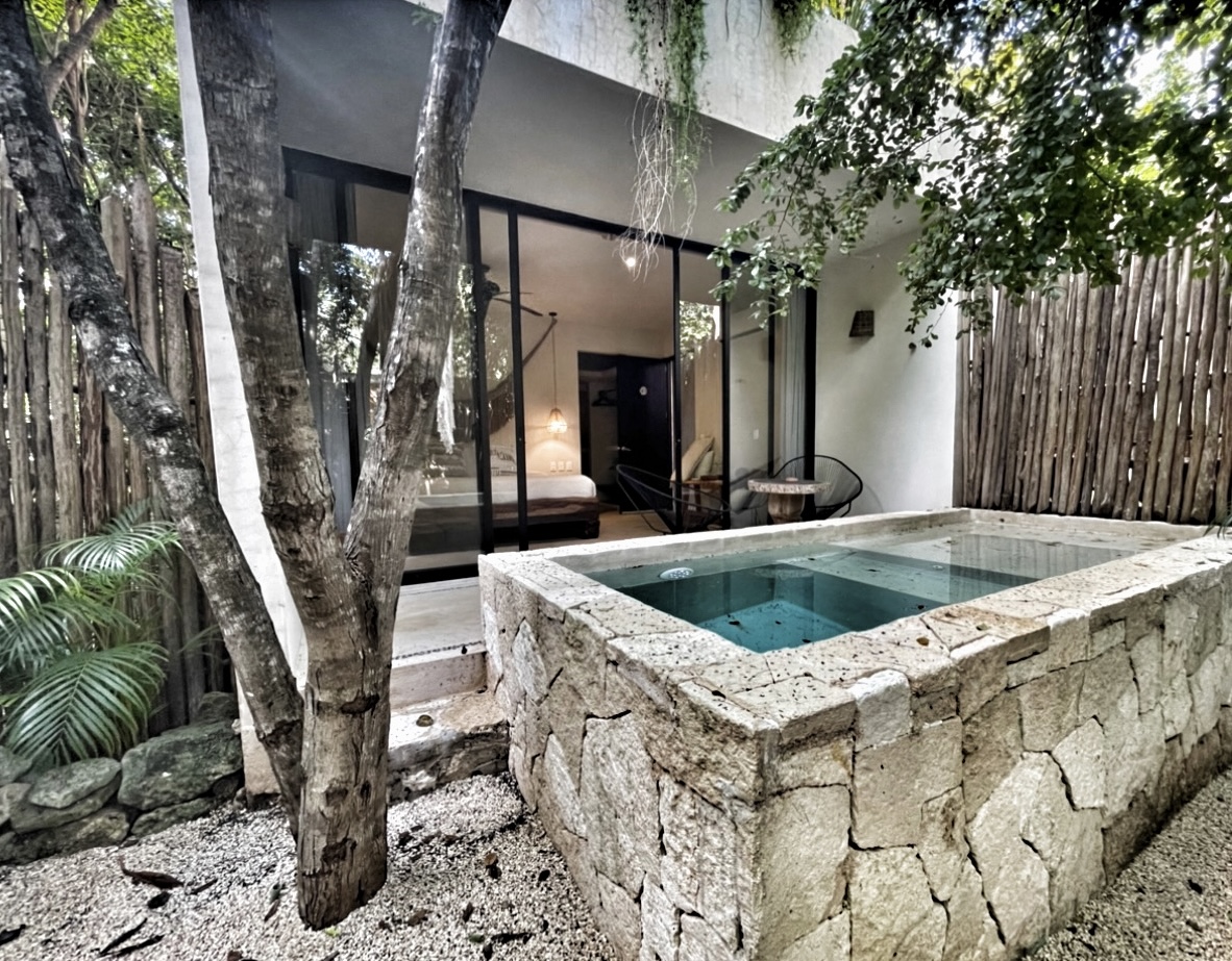 Una Vida Tulum | Tropical King + Private Garden & Plunge Pool