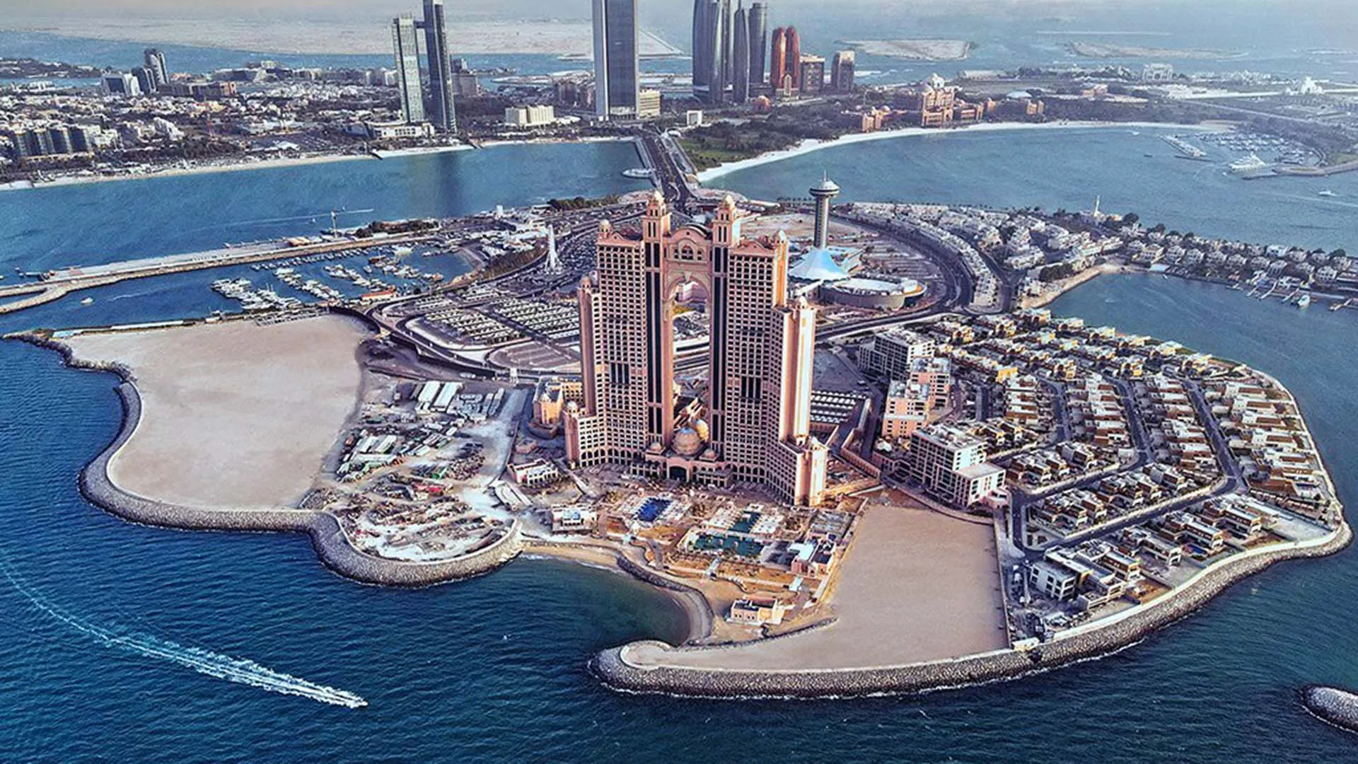 Properties on Marina Island, Abu Dhabi - residential and commercial