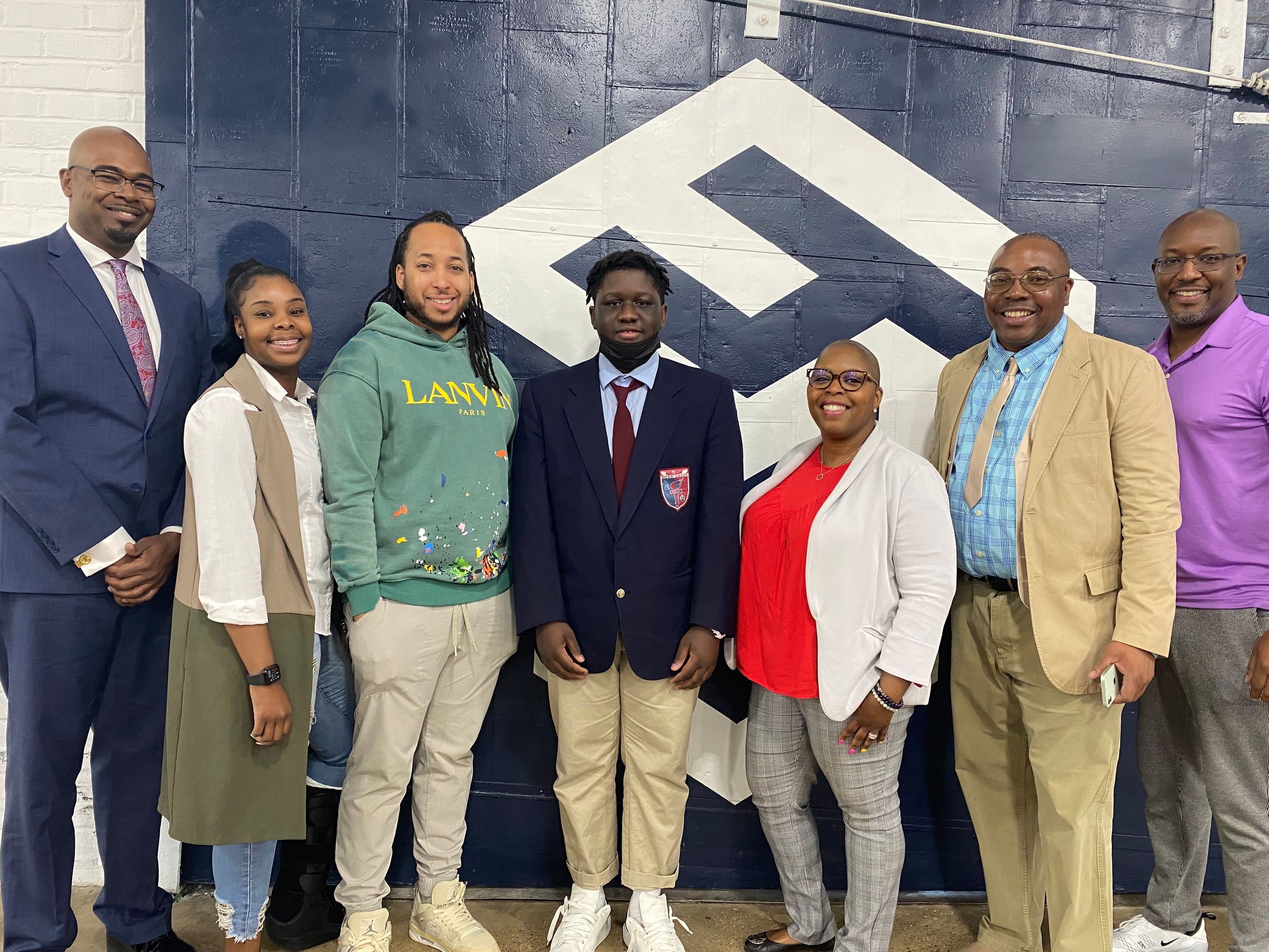 About Us | Philadelphia Financial Scholars