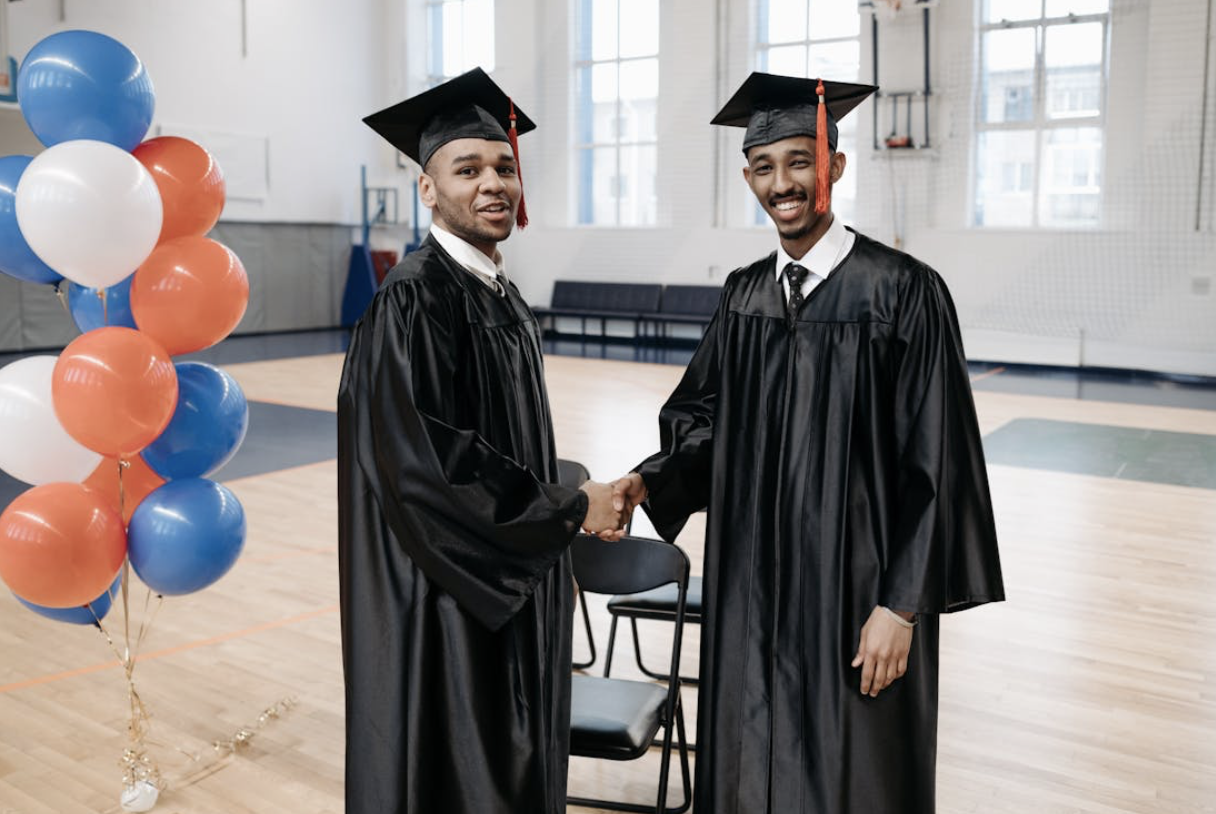 10 Last Minute Graduation Gifts for Him That Get an A+