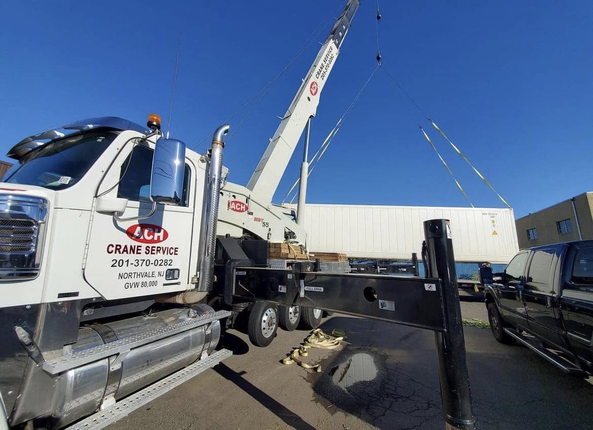 ACH Crane - Container Crane Lift with Operator