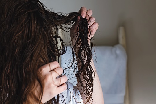 Lice in Curly Hair: Can You Get It and How to Treat It? | LiceDoctors
