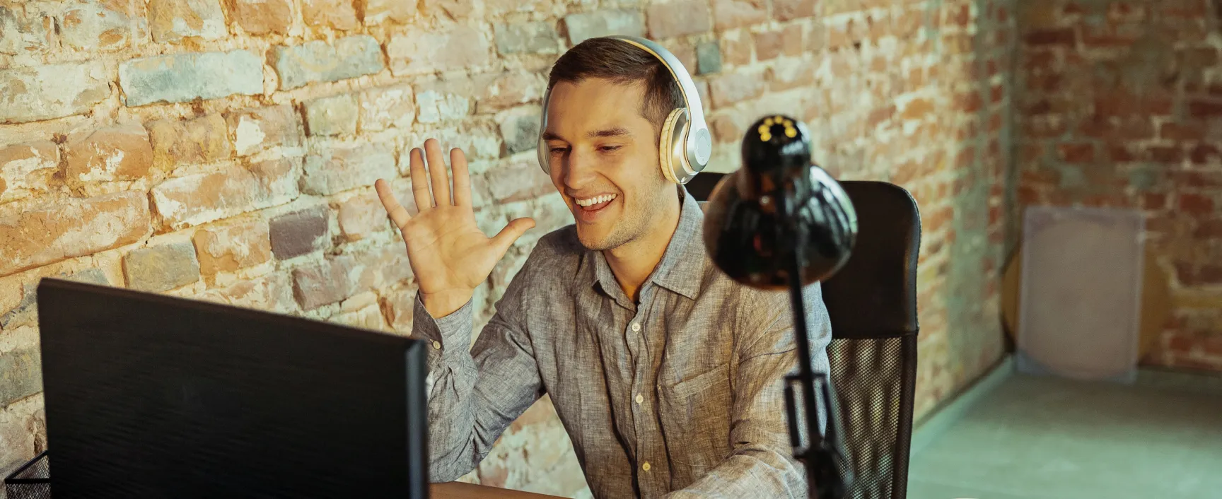 Pre-recorded video interview: 4 benefits for your employer brand