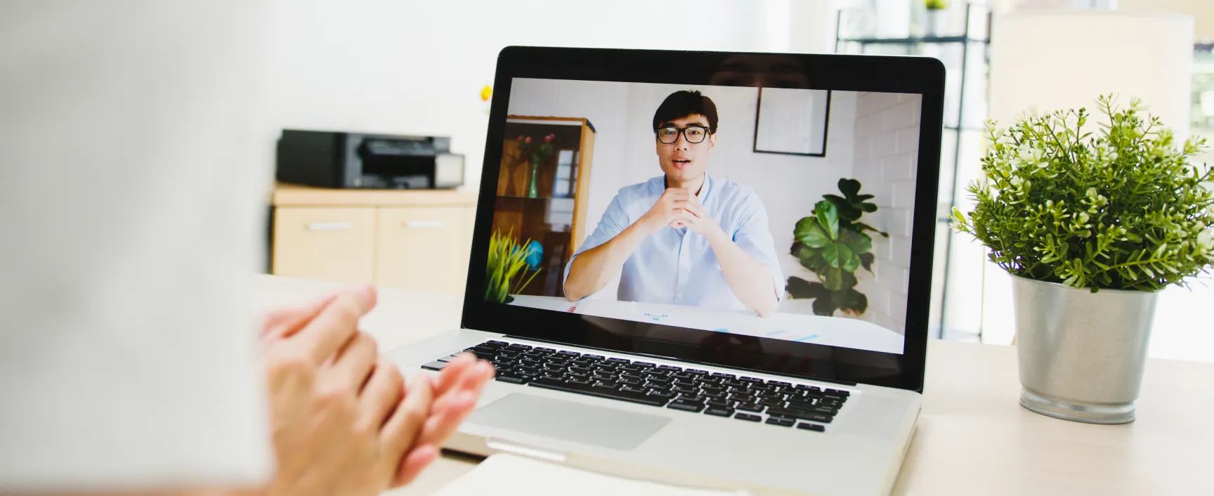 Zeitversetztes VideoInterview: Der Leitfaden für Recruiter:innen