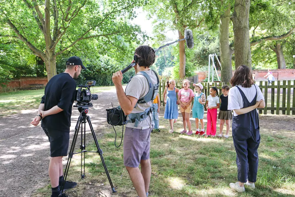 Drama & Performing Arts School in London | Here for the Drama