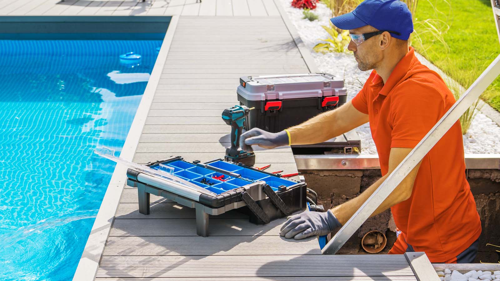 How do you repair a pool leak? - Aaron’s Leak Detection