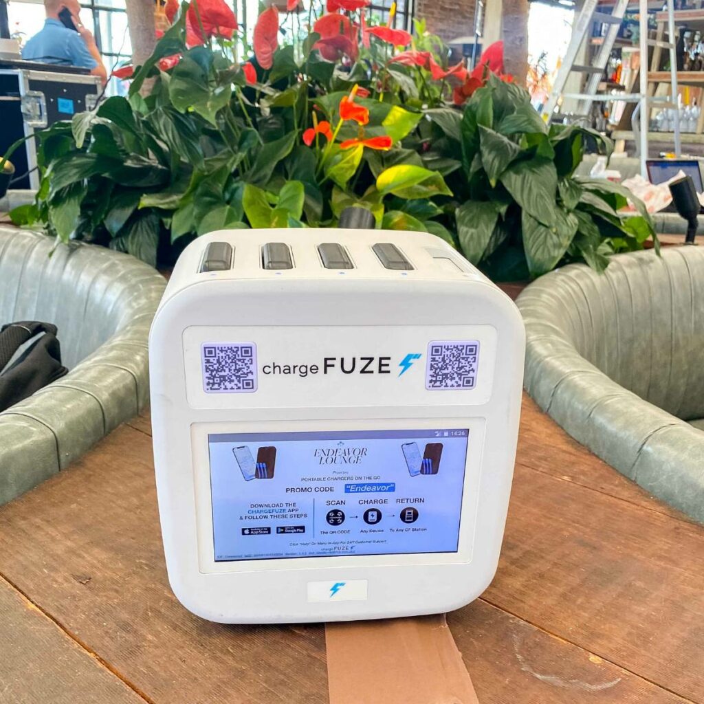 Benefits of Mobile Charging Kiosks In Restaurants