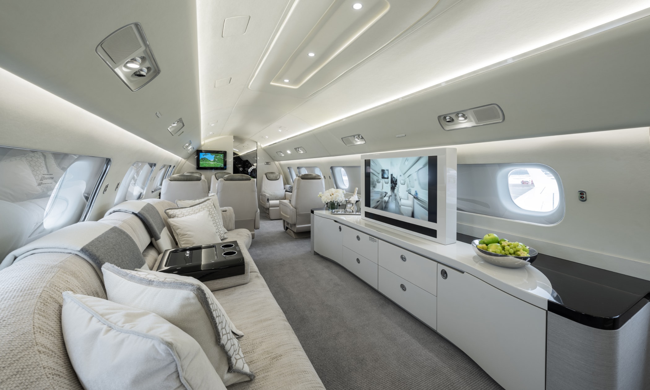 Lineage 1000 makes 12 for Union Aviation