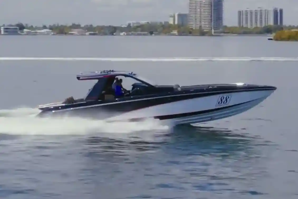 Cigarette Racing - Middle East & Europe