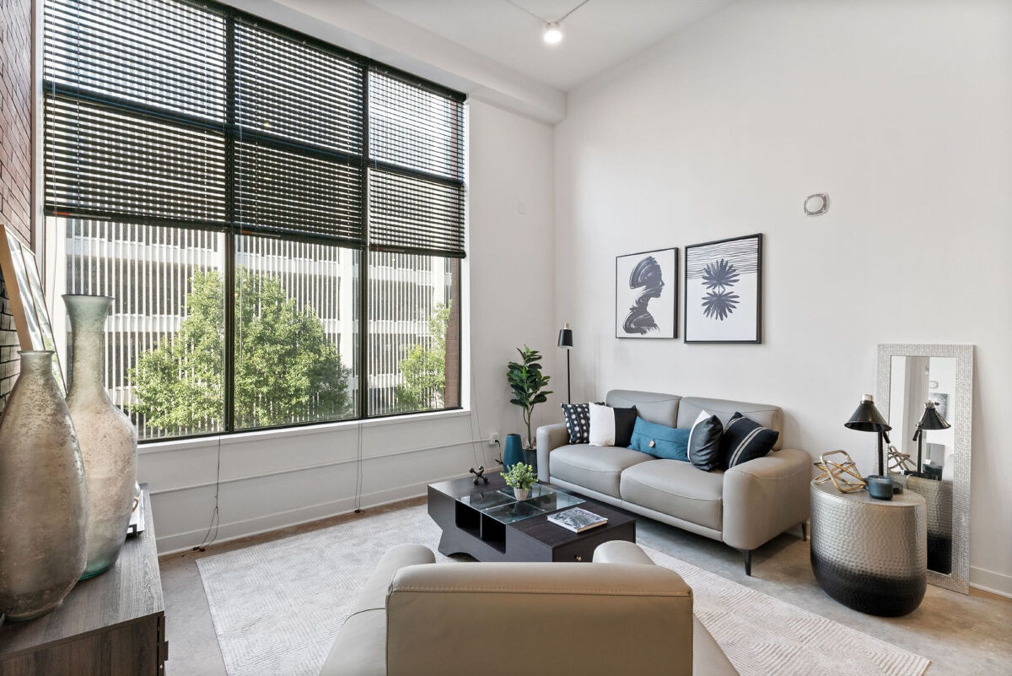 Luxury Apartment St. Louis - St. Louis Apartment for Rent | Ballpark ...