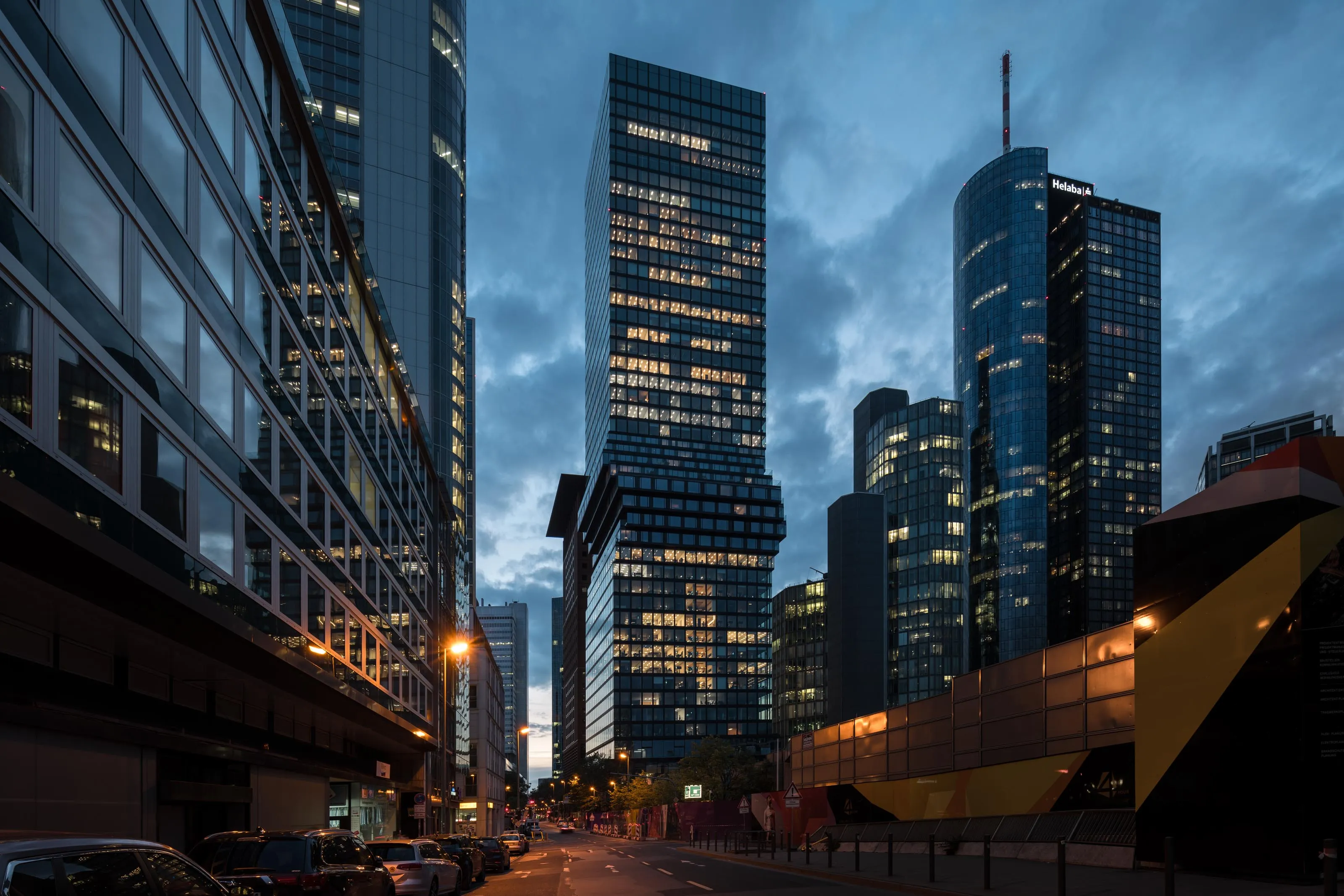 Architekturfilm und Fotos Omniturm in Frankfurt von BIG