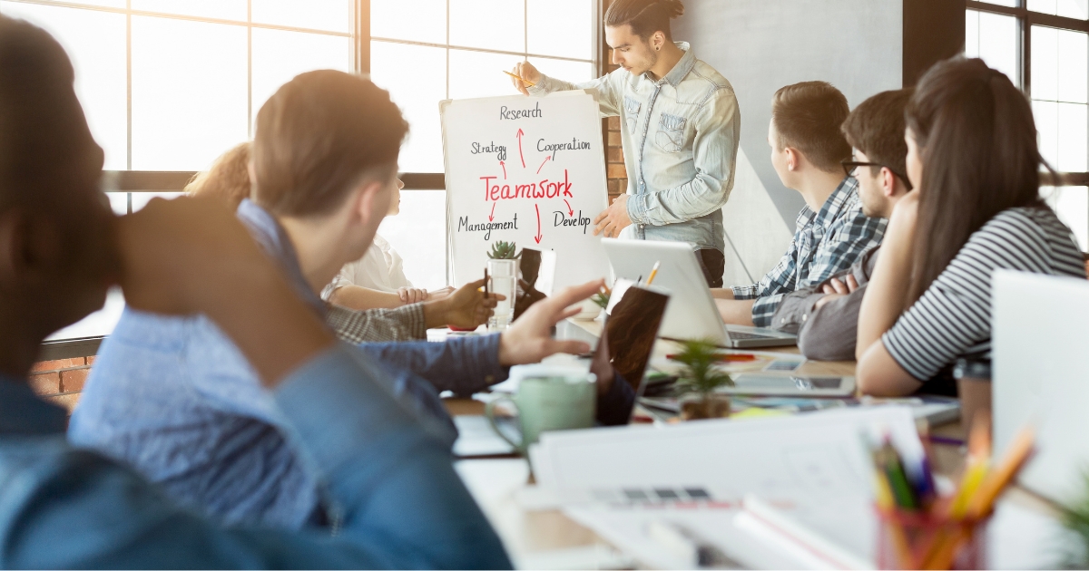 What Is Employee Training? Importance, Process, Examples - HiPeople