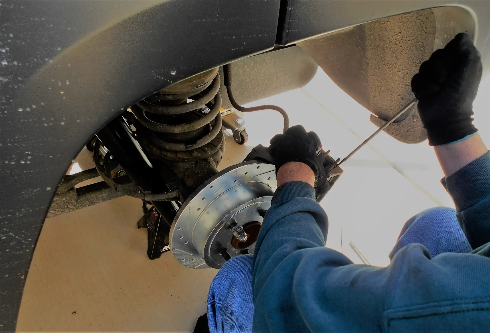 Mobile Truck Suspension Repair Services in Brea, CA | A Plus