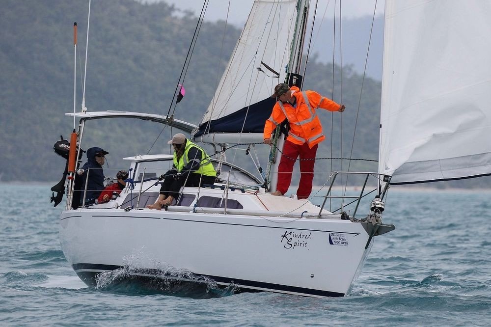Hairy blokes have their day at Airlie Beach Race Week | Airlie Beach ...