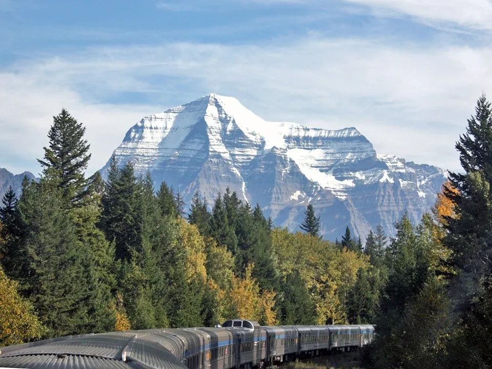 Jasper Train Tours | SunDog Transportation and Tour Co.
