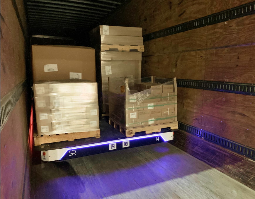 Slip Robotics – Load and unload any truck in 5 minutes