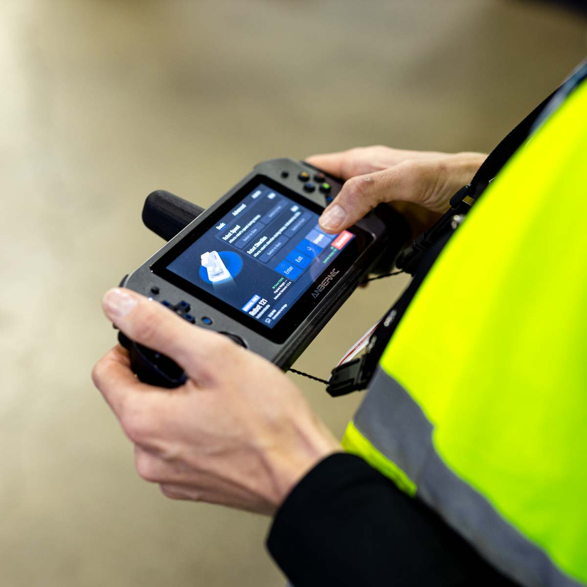 Slip Robotics – Load and unload any truck in 5 minutes