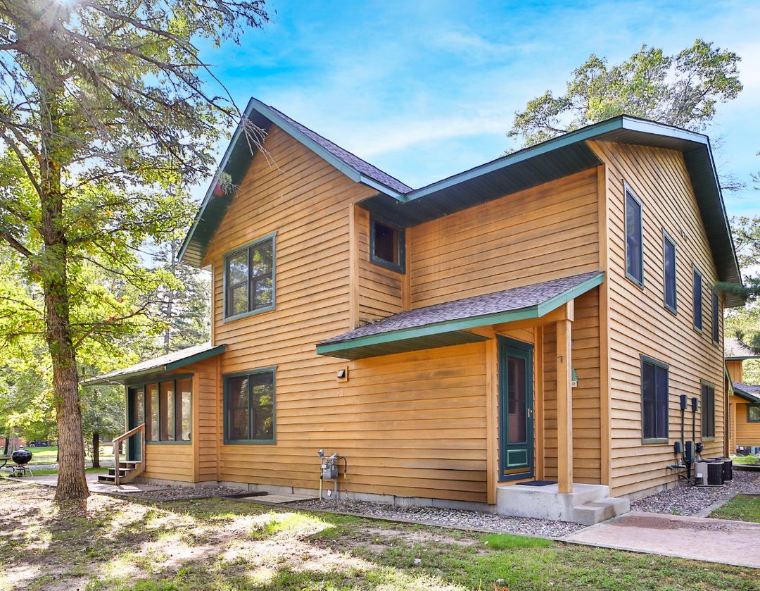 Lakeview Cottages | Clamshell Beach Resort