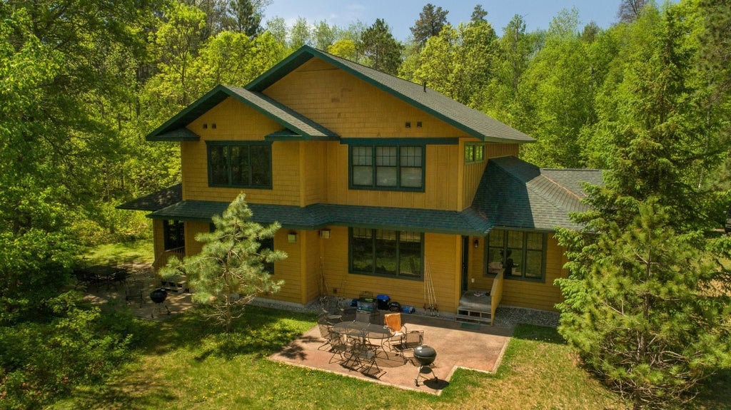 Lakeview Cottages | Clamshell Beach Resort