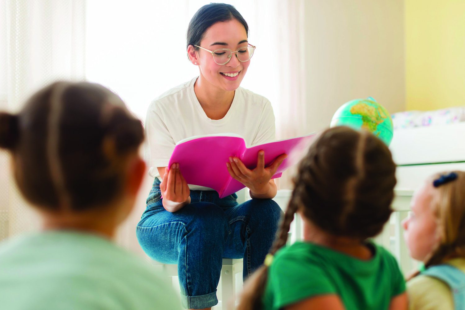 Teaching abroad in the USA on a J-1 Visa - Intrax Education