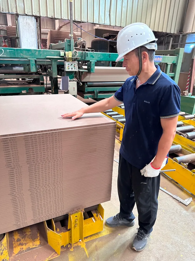 Quality MDF Refiner plate segment fillings with HANGTEC