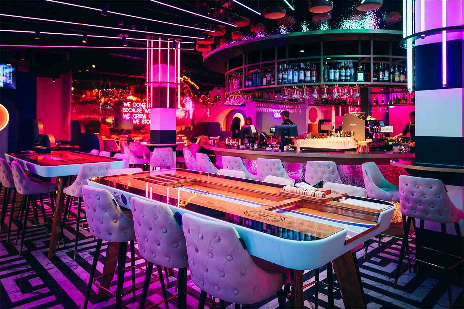 Discover our group activities: Parties, Events & Karaoke!