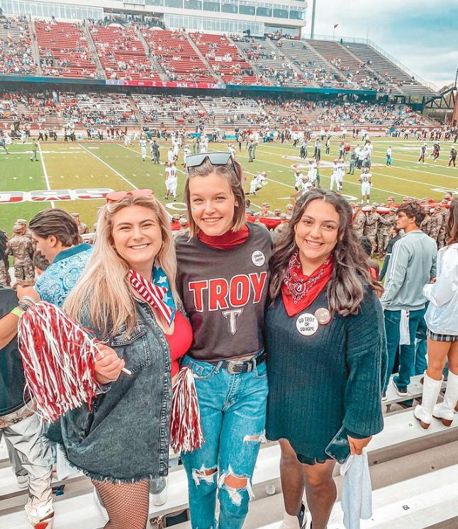 Luxury Apartment Troy - Troy Apartment for Rent | Pointe at Troy