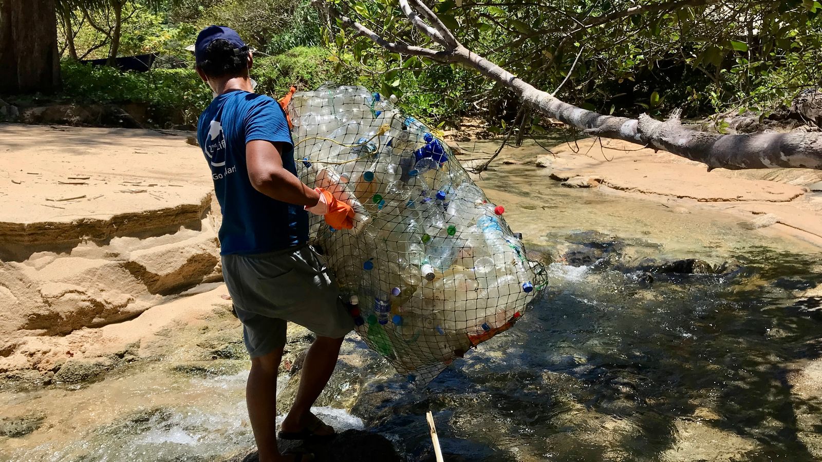 Helping organizations clean plastic from oceans l Second Life