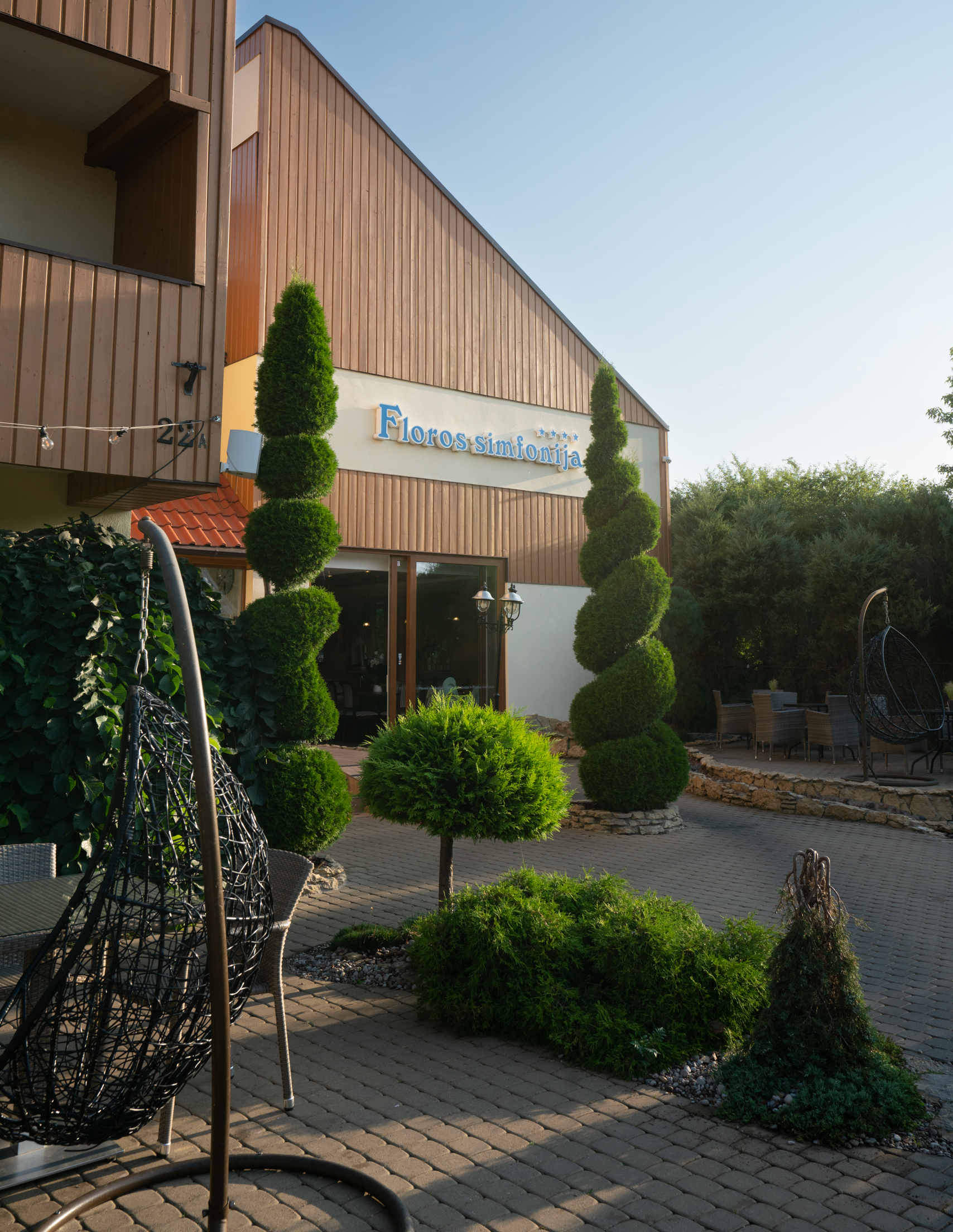 Floros simfonija restoranų bei viešbučių tinklas