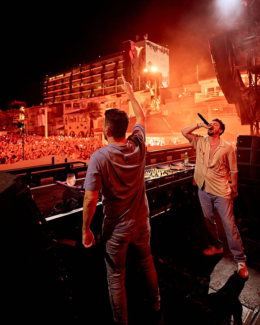 Tomorrowland presents: Dimitri Vegas & Like Mike