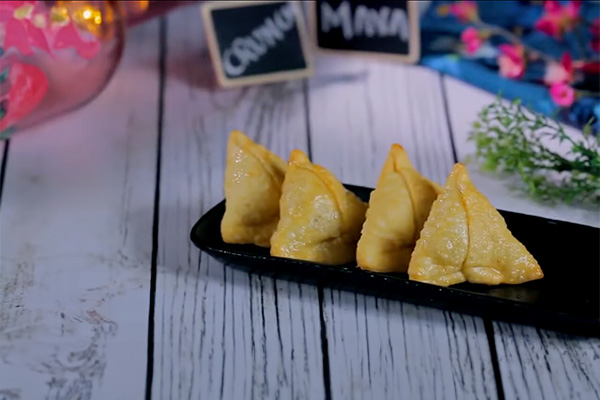 Mawa Samosa Recipe : Sweetness of Mawa filled in Mawa Samosa