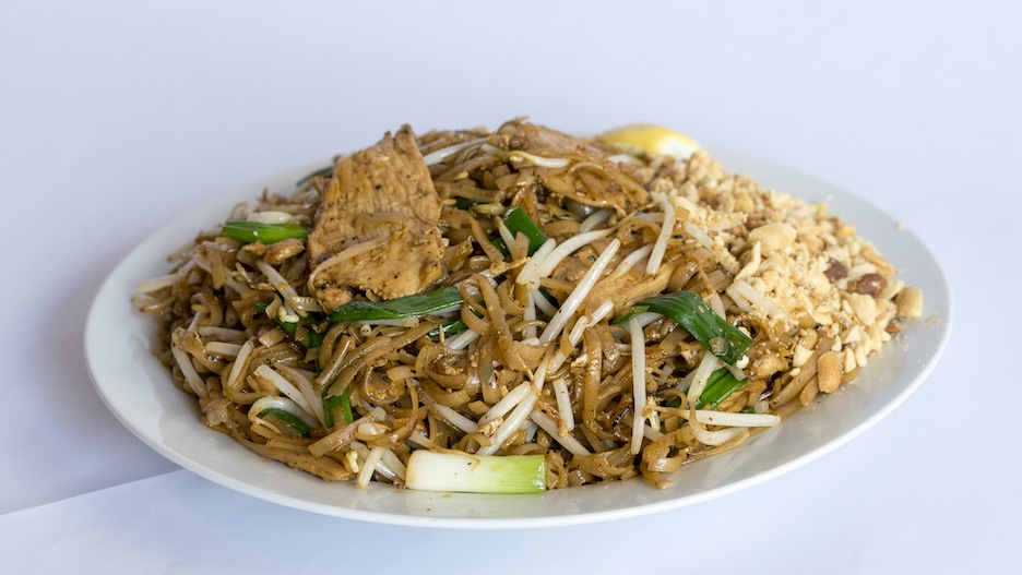 Home | Ruam Mit Thai + Lao Cuisine