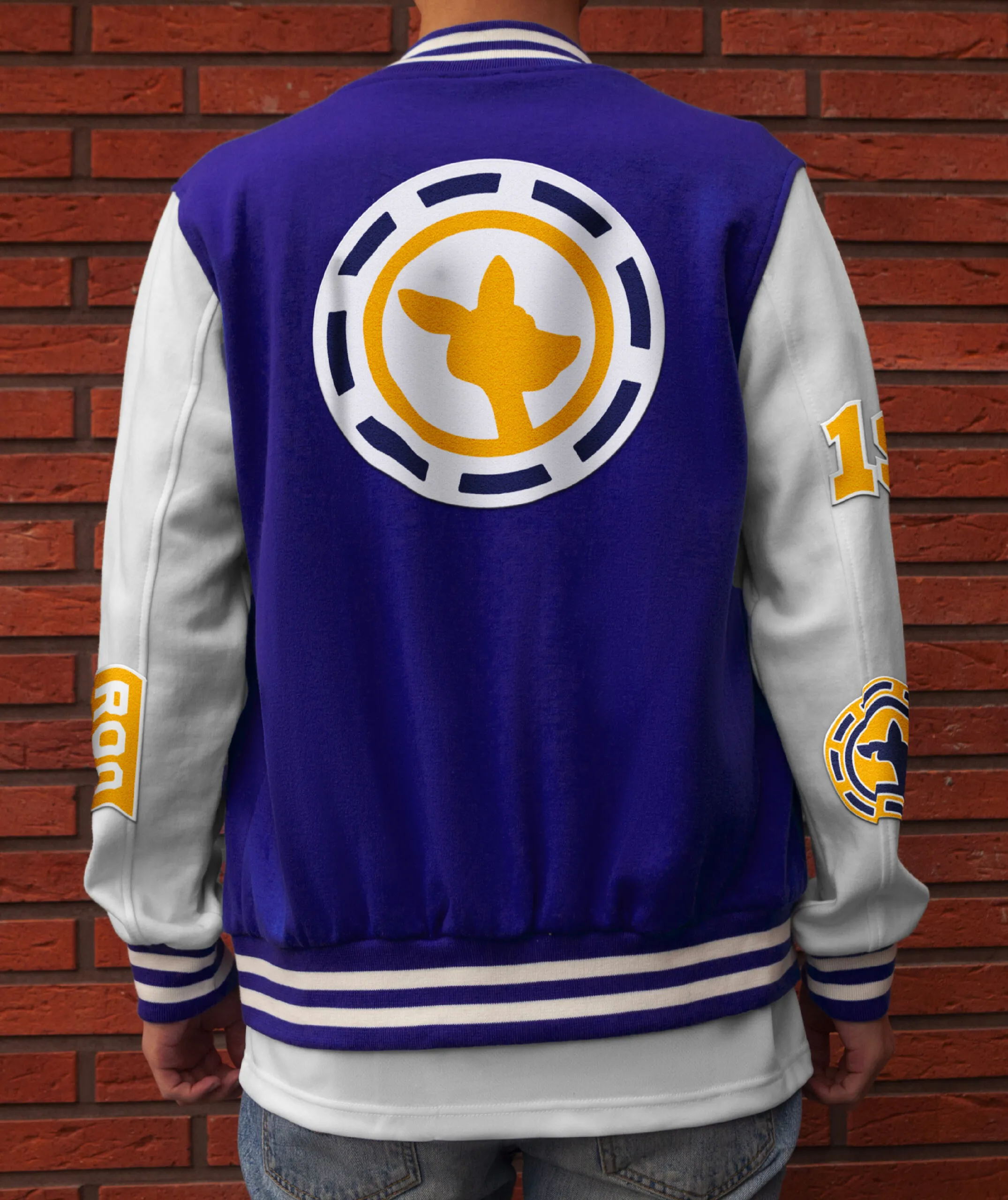 Roobet | Apparel Design - Apparel Design - Šek Design Studio