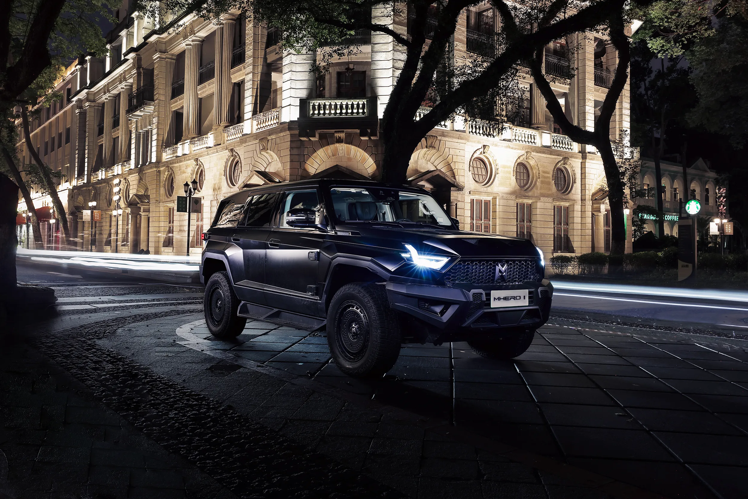 MHERO | NEVER BACK DOWN | Premium SUV Switzerland