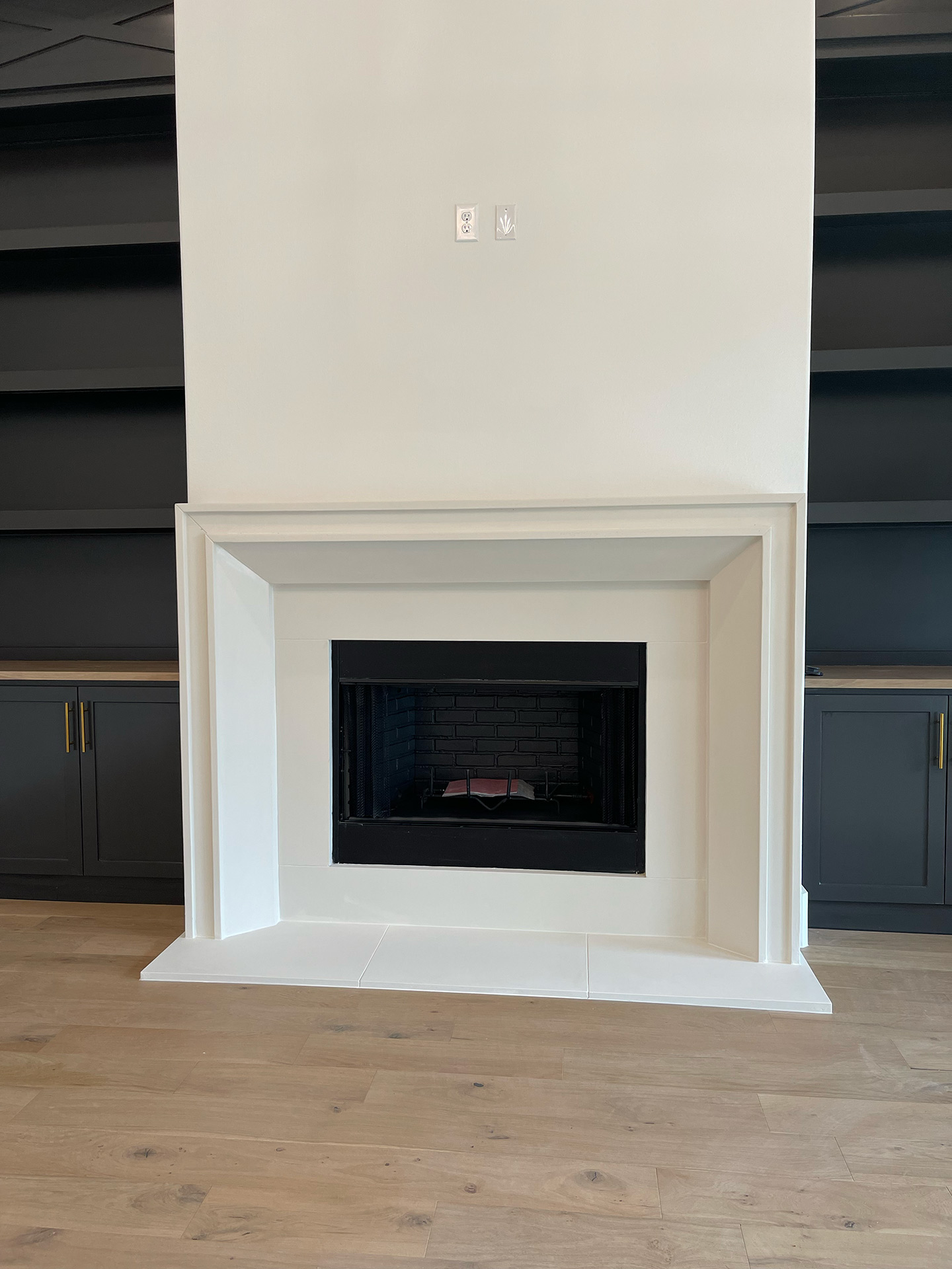 Modern Fireplace Mantels - Nova