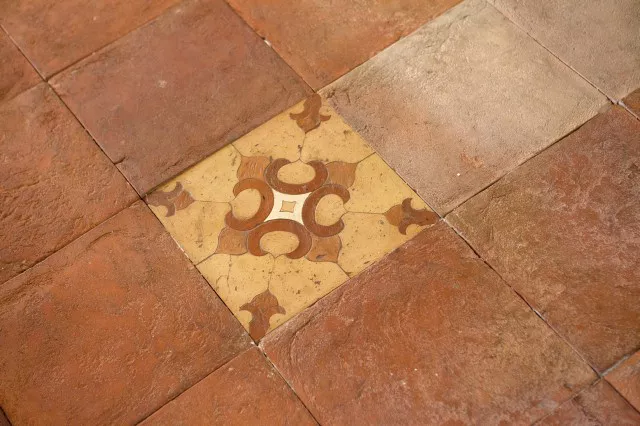 7 Ways to Use Terracotta in Buildings With Examples