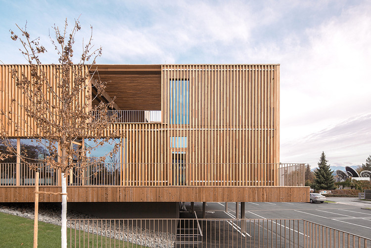 9 Facade Ideas And Materials Used