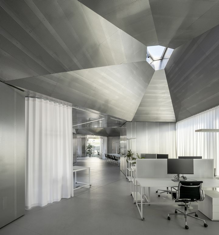 3 Modular Architecture Examples and Their Characteristics