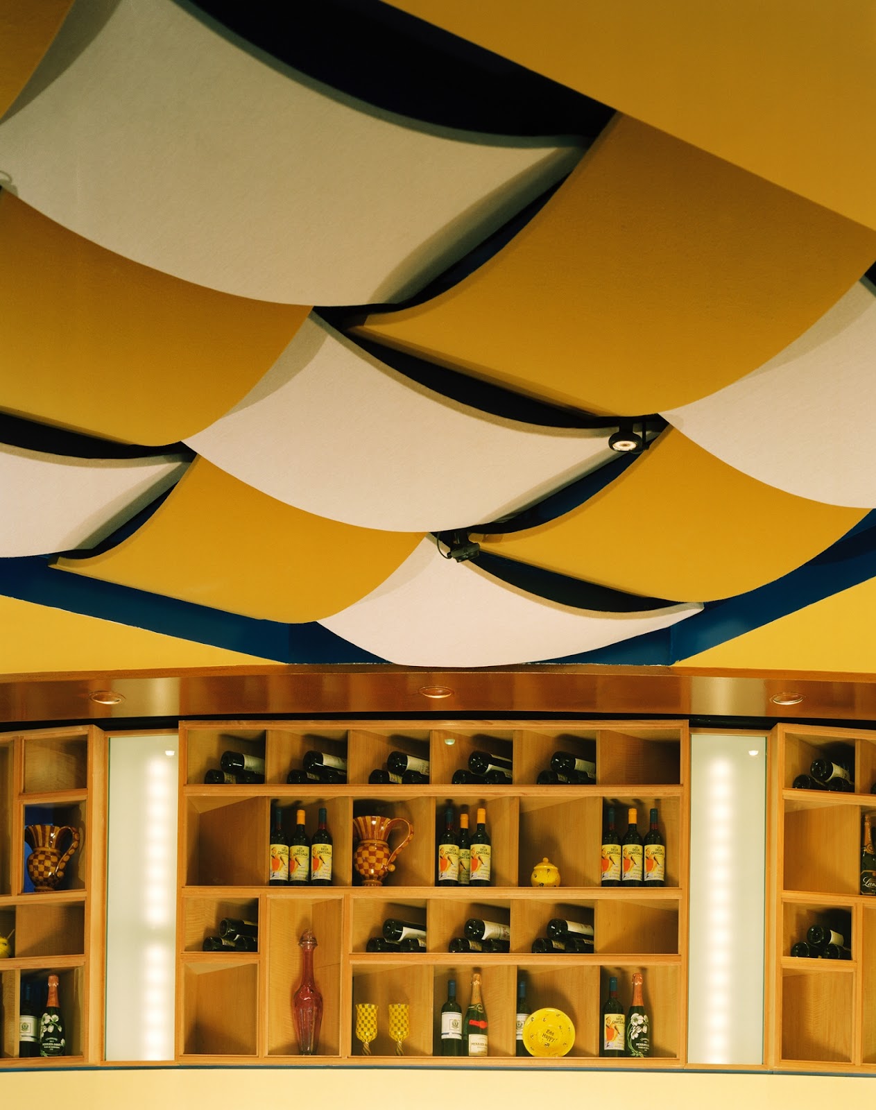 7 Types of Ceiling Finishes for Your Building Design