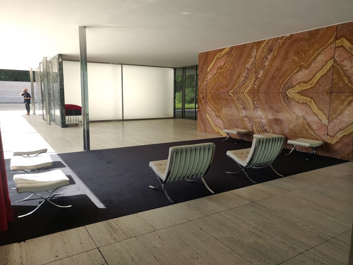 Universal Space Theory In Architecture