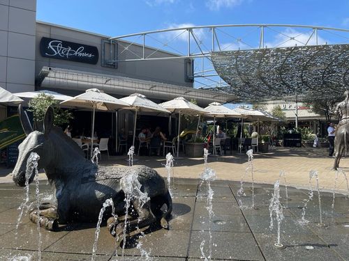 Lynnwood Bridge - Shops