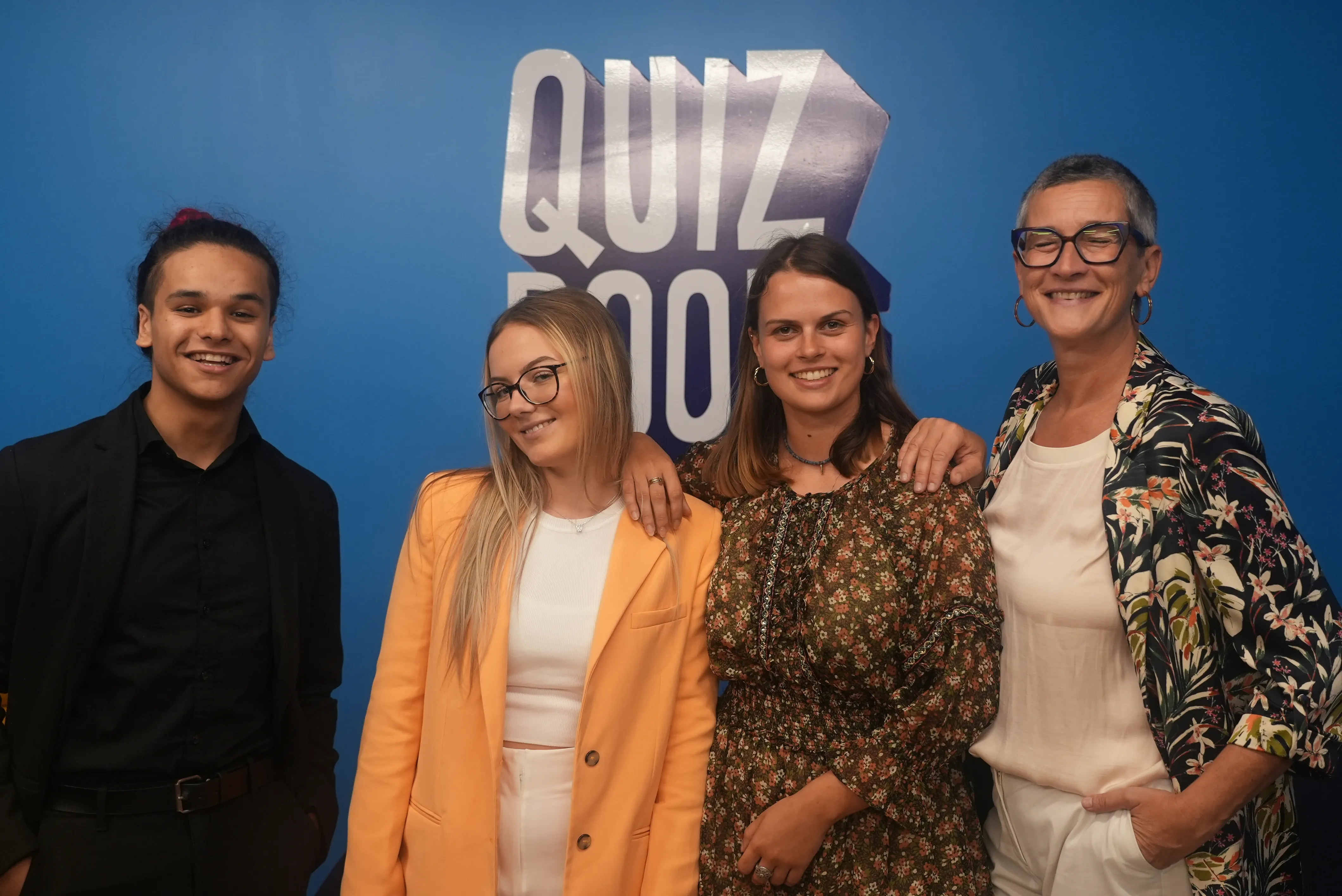 Plan a team building or a business seminar - Quiz Room