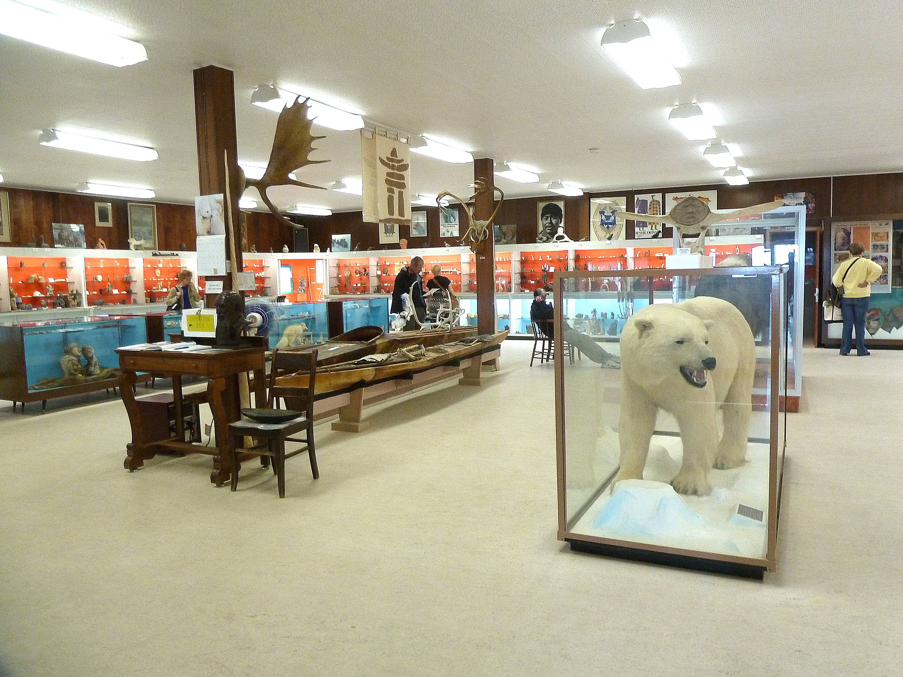 Visiting Churchill | Explore Churchill with Lazy Bear Expeditions