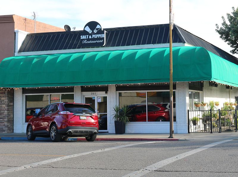 Home | Salt & Pepper Restaurant